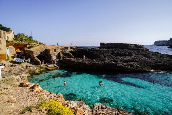 Caló des Moro: How to Find Mallorca’s Most Picturesque Beach