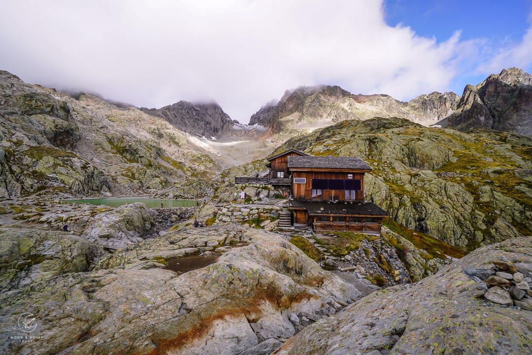 TMB Stage 10: Tré le Champ - Ladders - Lac Blanc - Chamonix