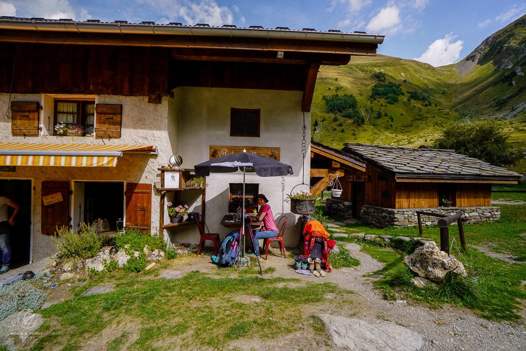 Tour du Mont Blanc Stage 2: Les Houches to Les Contamines