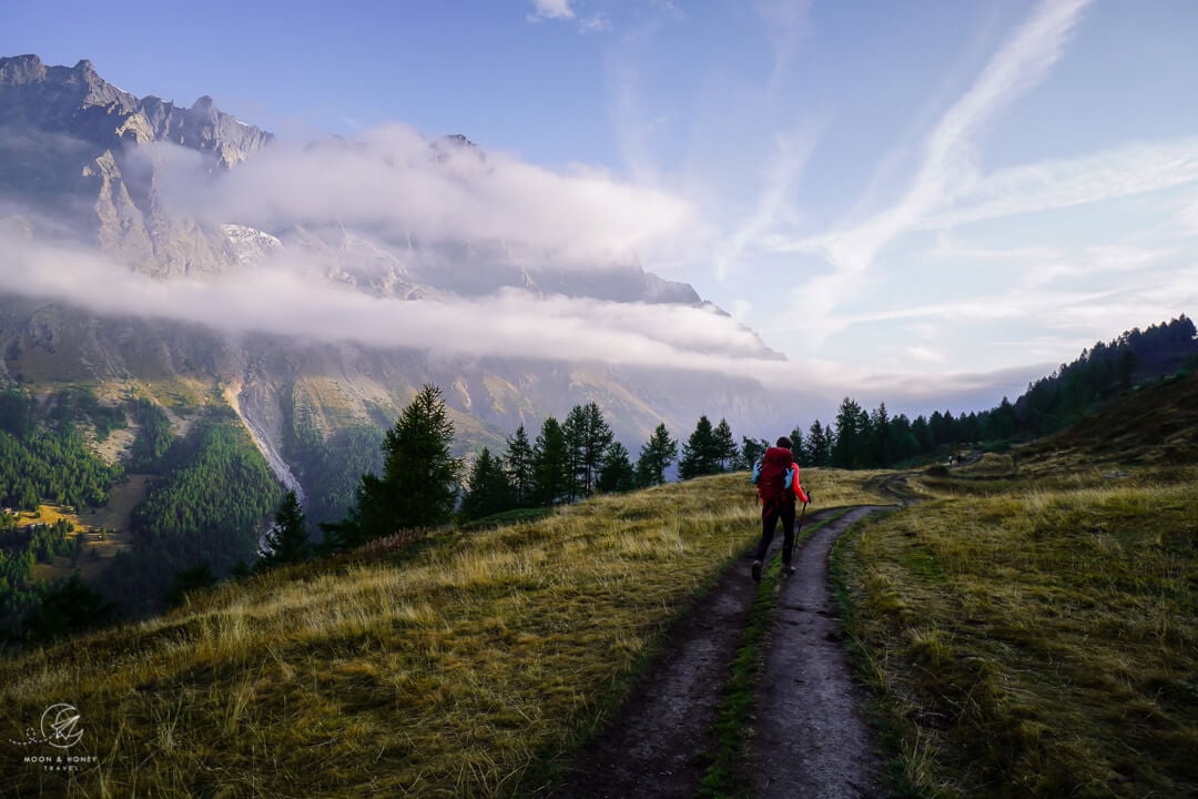 Tour du Mont Blanc Stage 6: Rifugio Bertone - La Peule