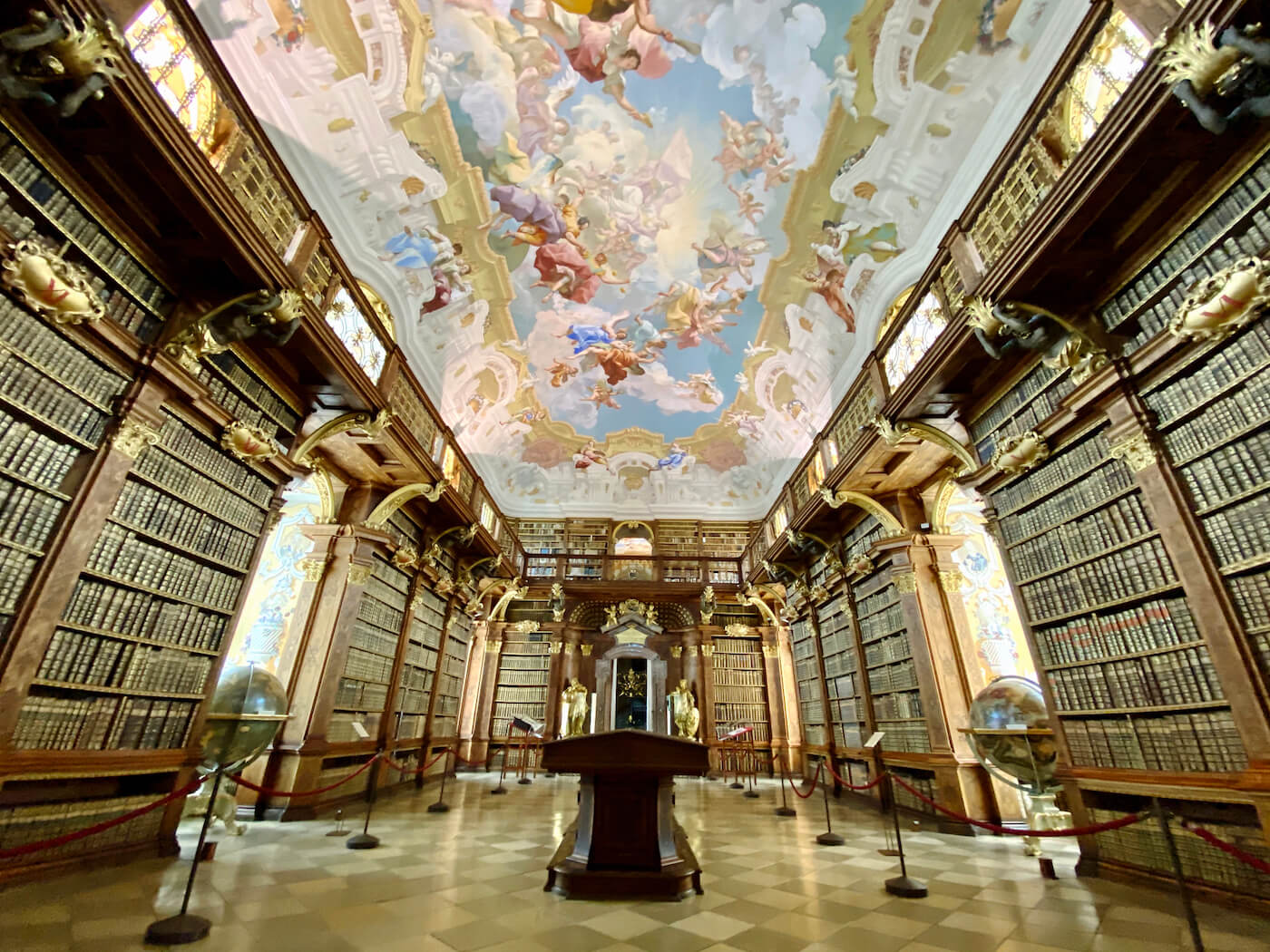 How to Visit Melk Abbey (Stift Melk) in Austria