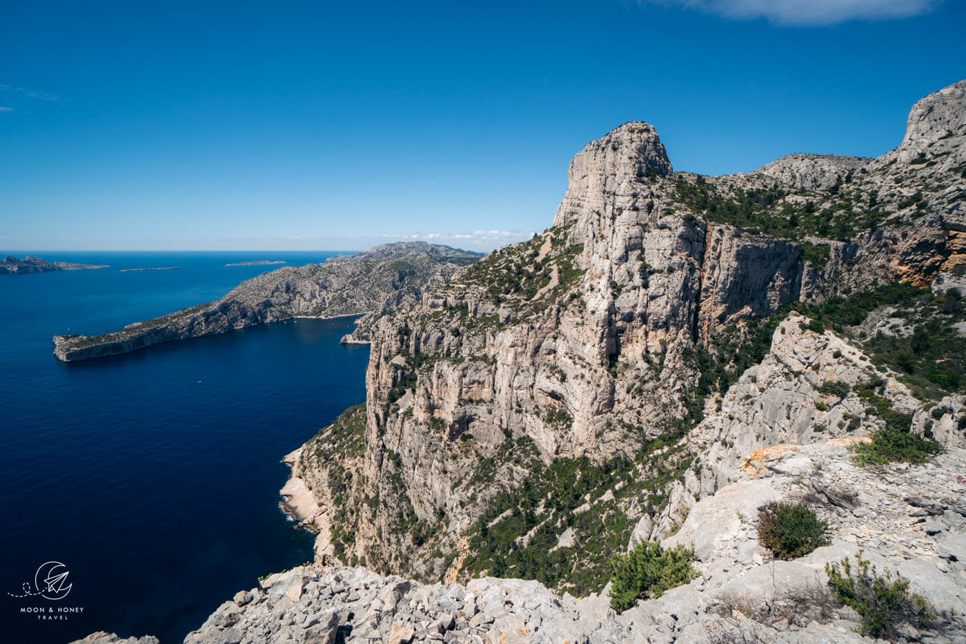 Hiking Calanques National Park: 5 Best Hikes + Map