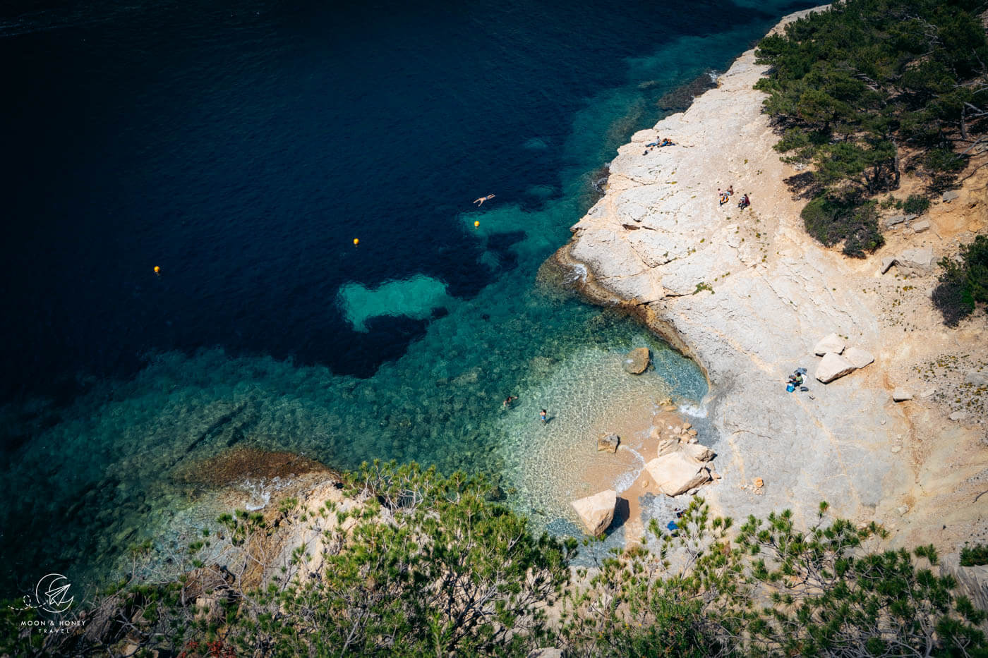Calanque de Sugiton - Calanque de Morgiou Hike in Marseille