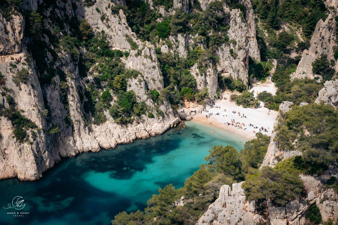 How to Hike to Calanque d'En Vau Beach from Cassis