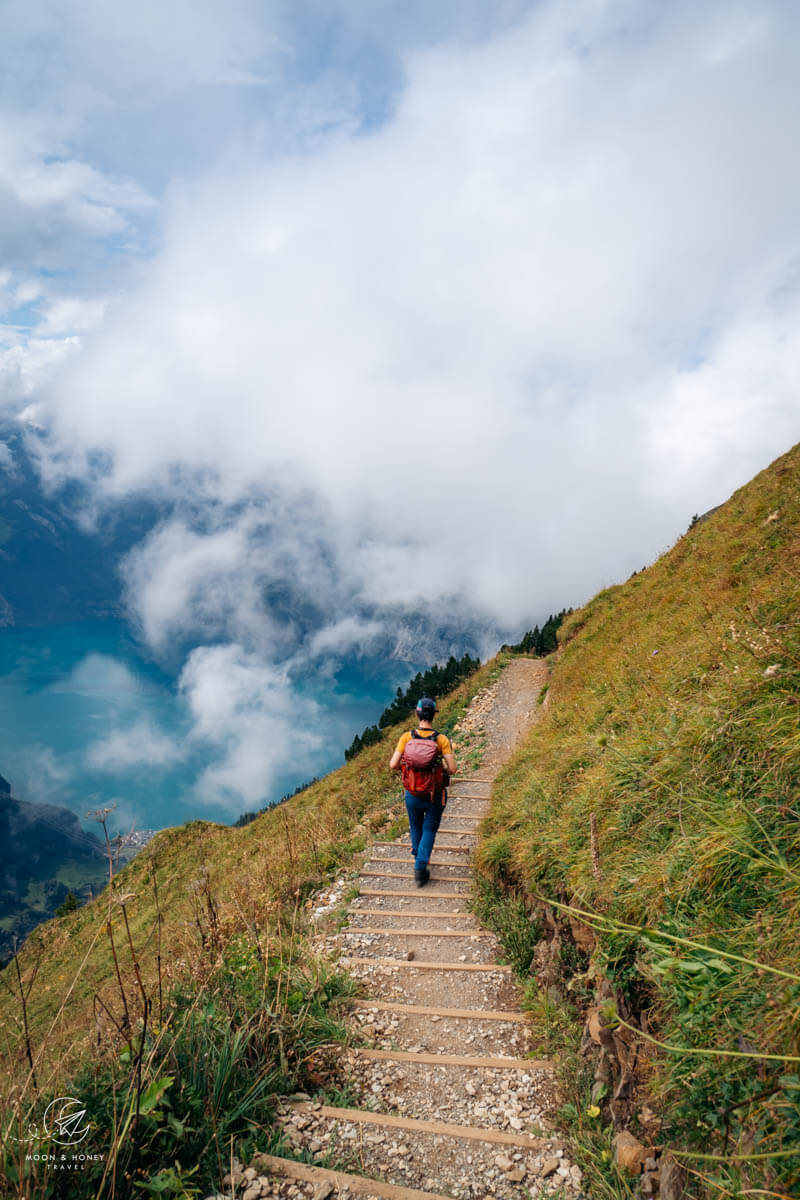 Stoos Ridge Hike: Klingenstock to Fronalpstock
