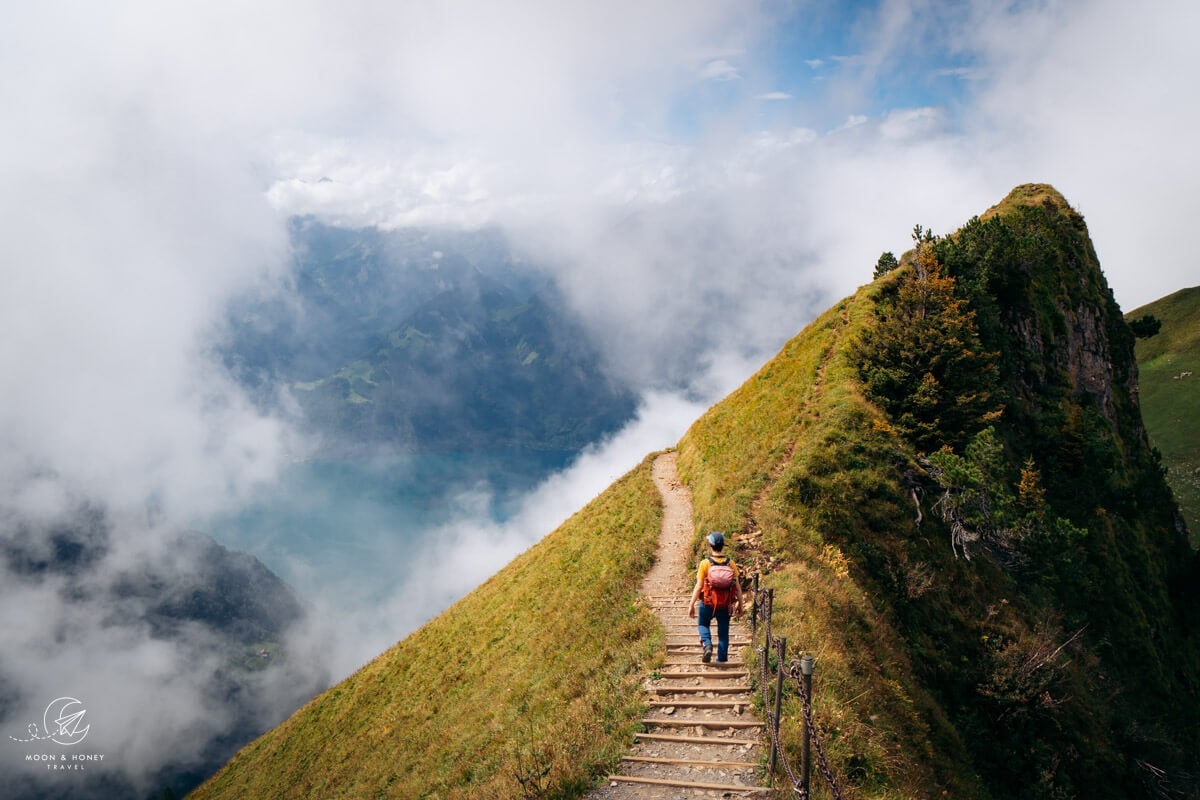 Stoos Ridge Hike: Klingenstock to Fronalpstock